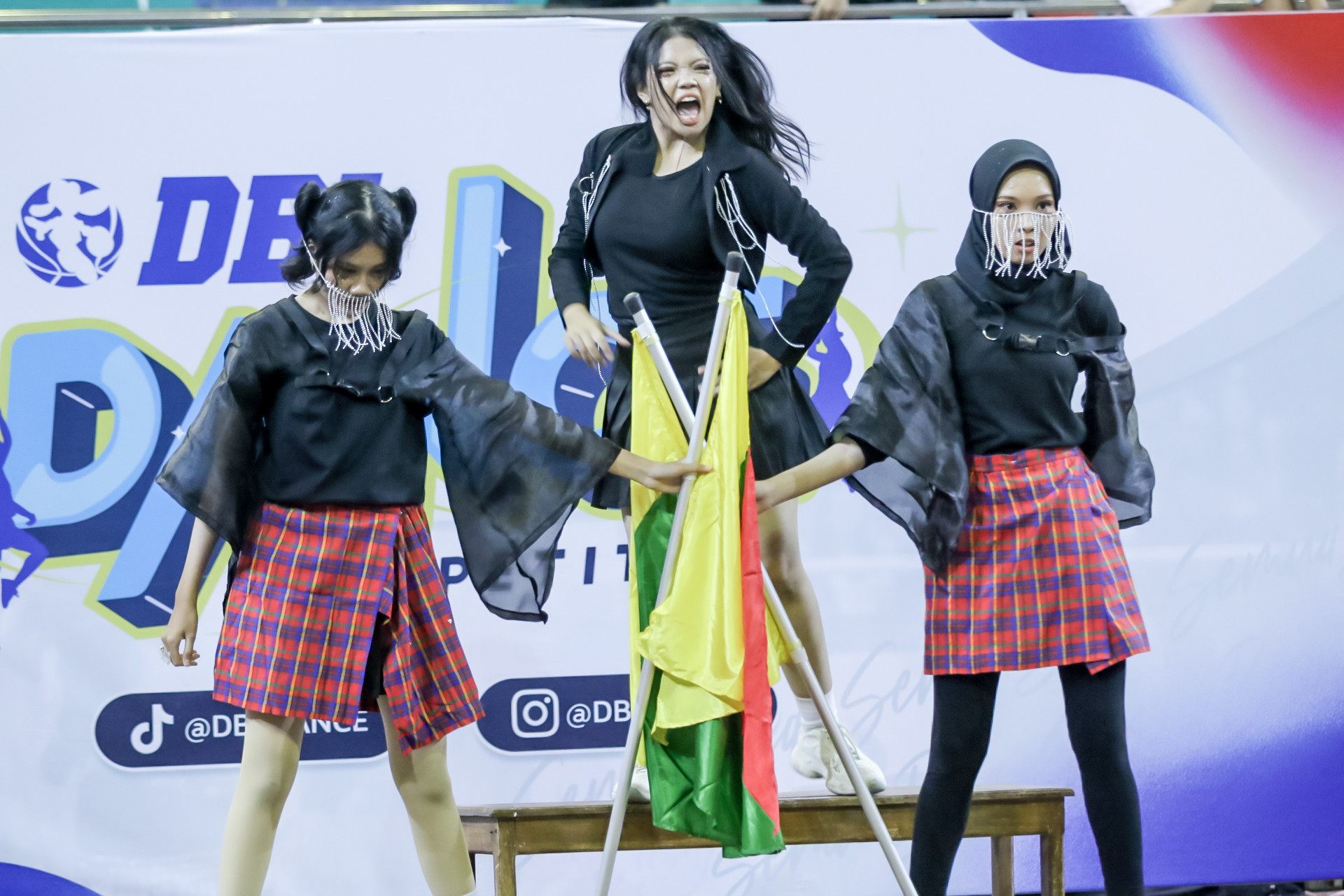 8 Tim Dance Tampil Memukau di DBL Madiun | DBL ID